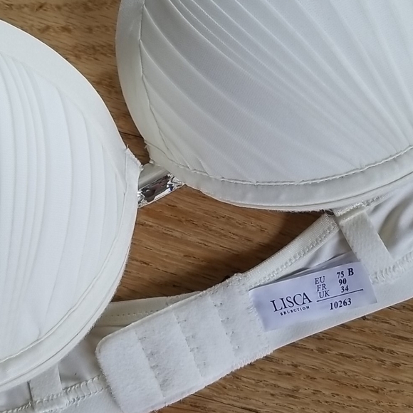 Lisca | Intimates & Sleepwear | Lisca Bra Panty W Swarovski Crystals ...